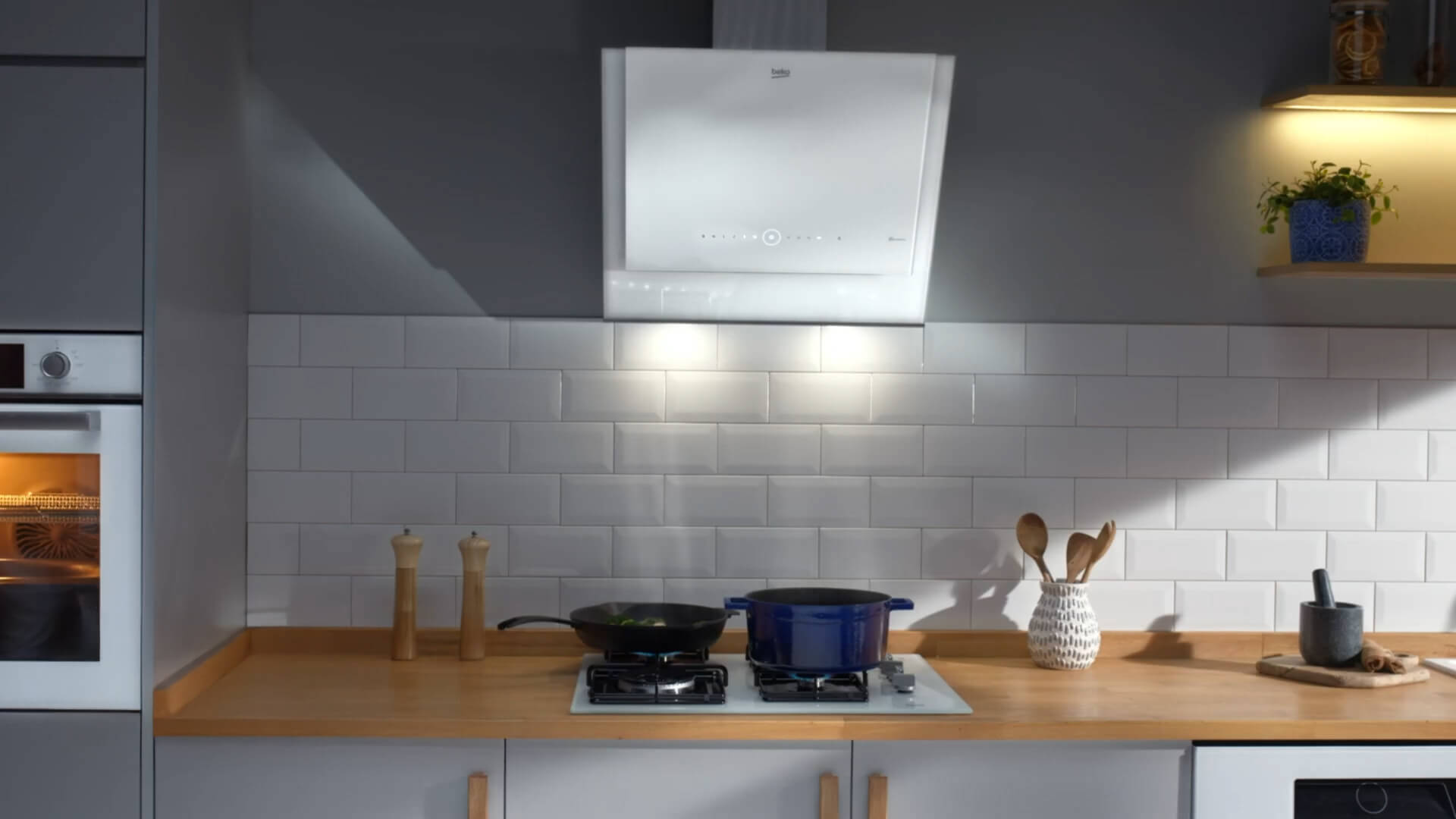 Mutfaklarda Beko Davlumbaz Farkı | Beko Blog